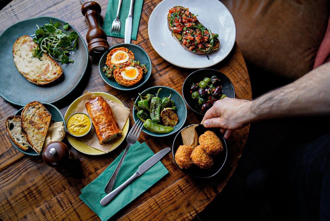 The Northcote | Seasonal British cuisine and extensive drinks list